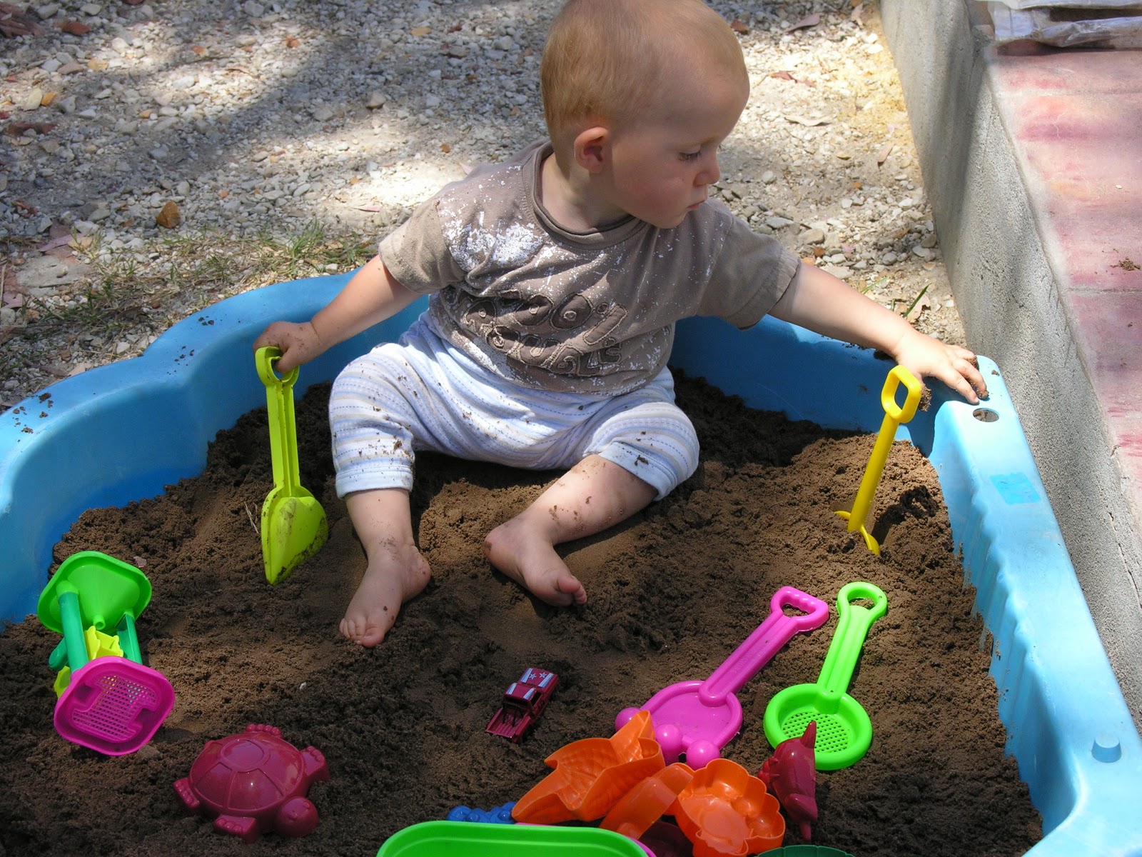 Andrew Caleb Mc Creadie: Sandbox fun!!!