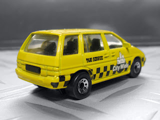 TAXI ON DUTY: NISSAN PRAIRIE TAXI SERVICE | MATCHBOX