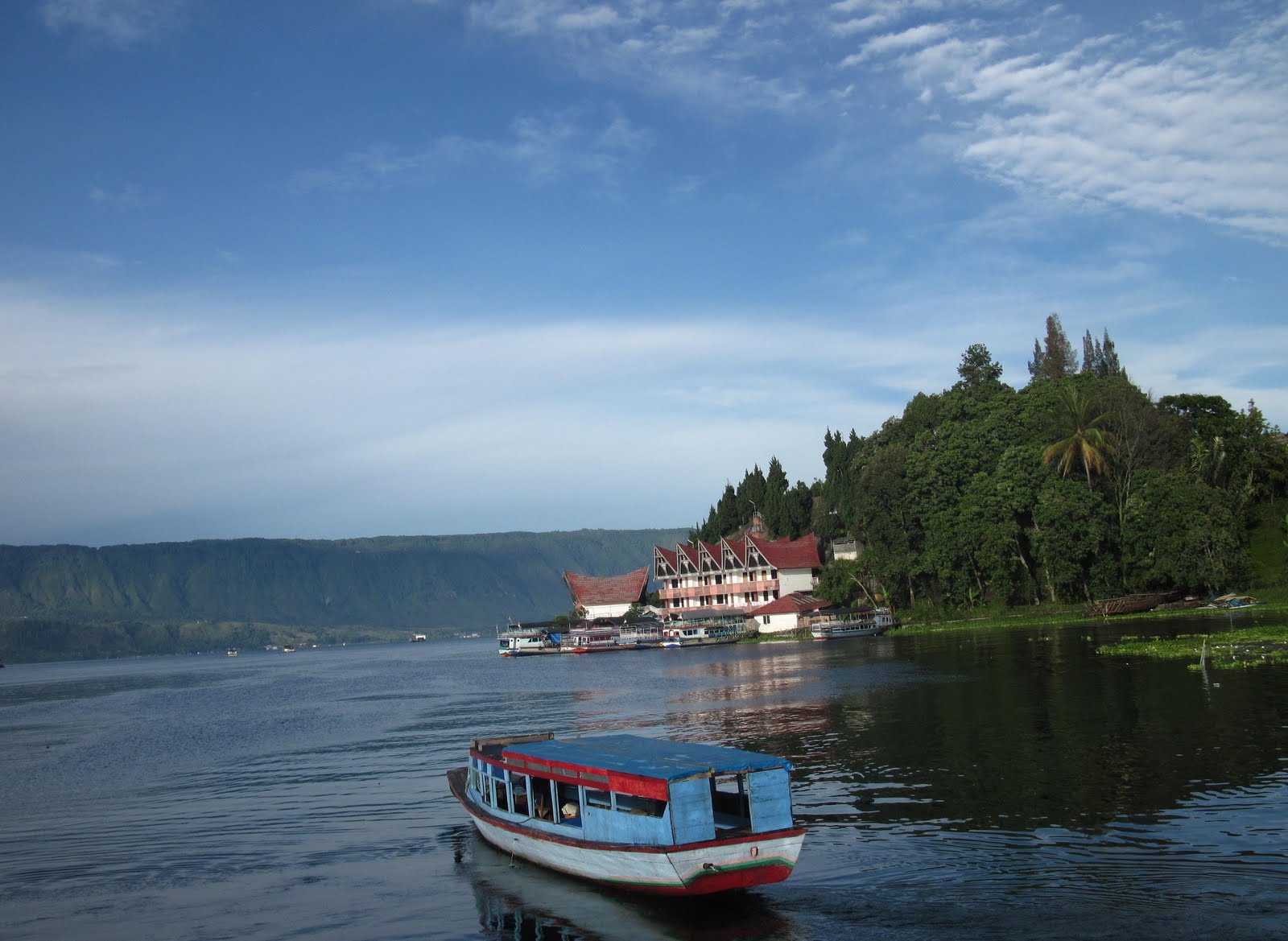 G - FORCE: Keindahan Tak Ternilai Panorama Danau Toba
