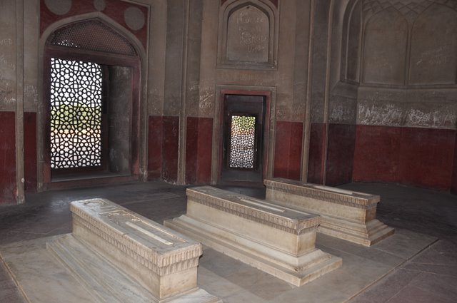 Taj Mahal: Interior Decoration