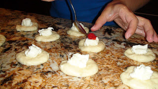 Bulochki (Russian yeast rolls) with Cream Cheese and Cherry Filling