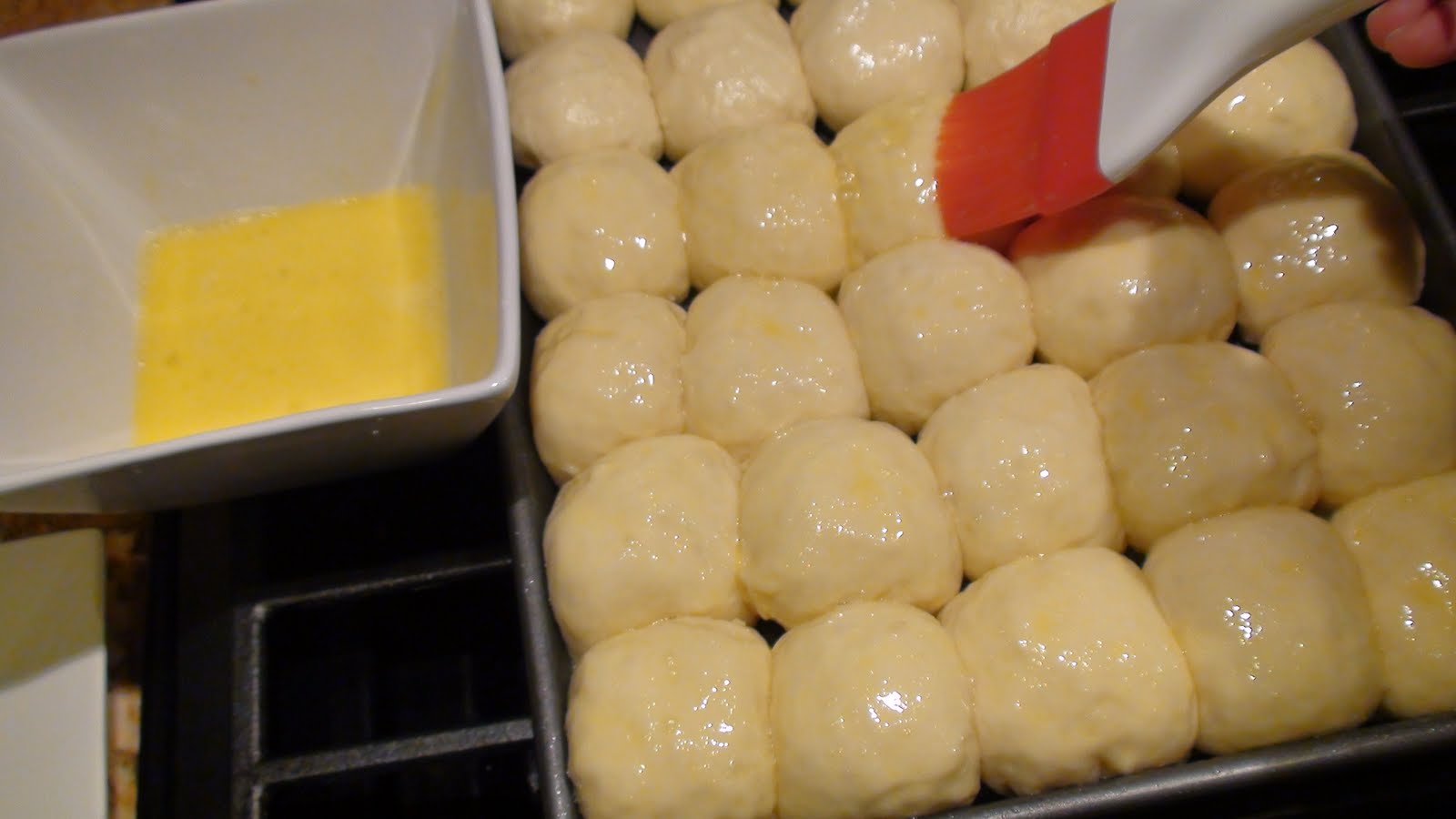 Bulochki (Russian yeast rolls) with Cream Cheese and Cherry Filling