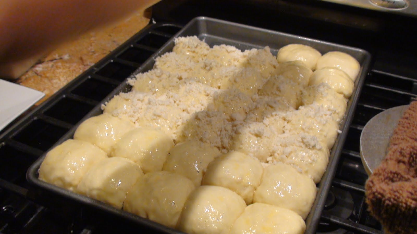 Bulochki (Russian yeast rolls) with Cream Cheese and Cherry Filling