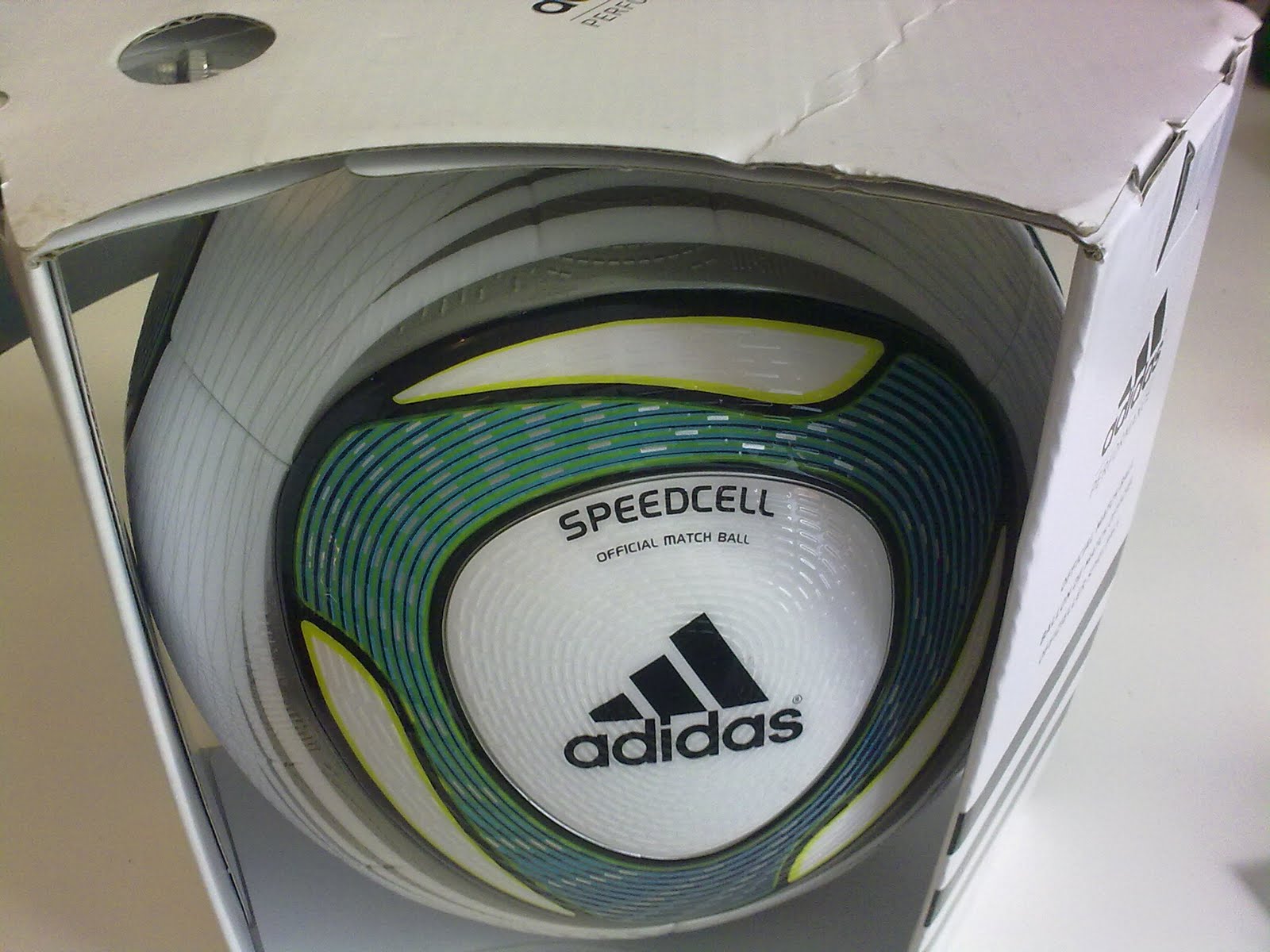 FutebolFFV: Adidas apresenta a bola do Mundial de Clubes da FIFA 2010 ...