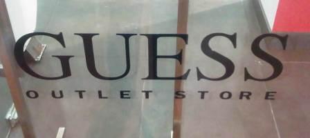 Manila Shopper: Guess Outlet Store at Harrison Plaza
