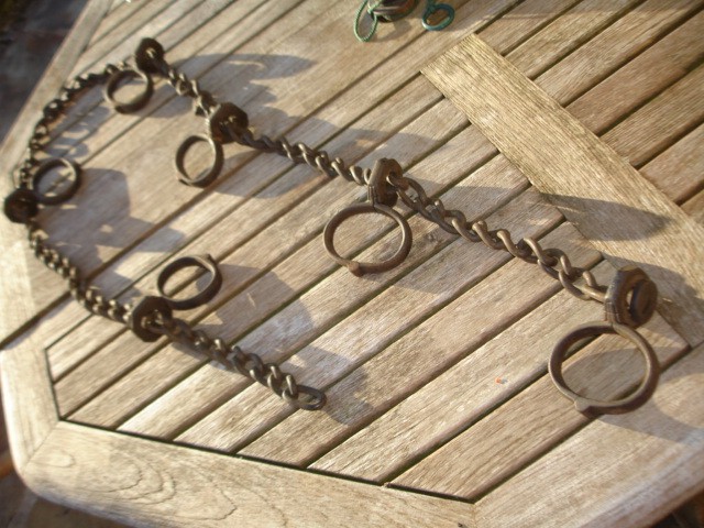 RestraintsBlog: 18th Century Iron Slave Manacles Cuffs & Chain