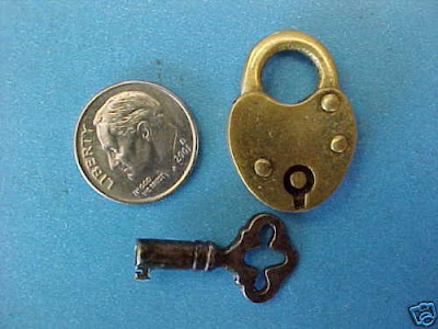RestraintsBlog: ANTIQUE MINIATURE BRASS "DOG COLLAR" PADLOCK