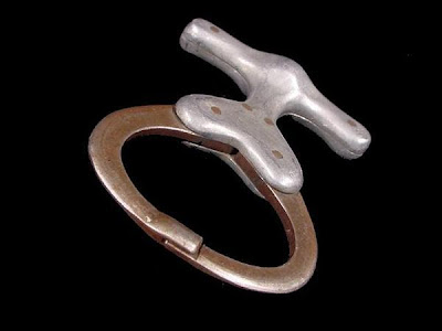 RestraintsBlog: "NICE RESTRAINING DEVICE HANDCUFF MANACLE COMEALONG"