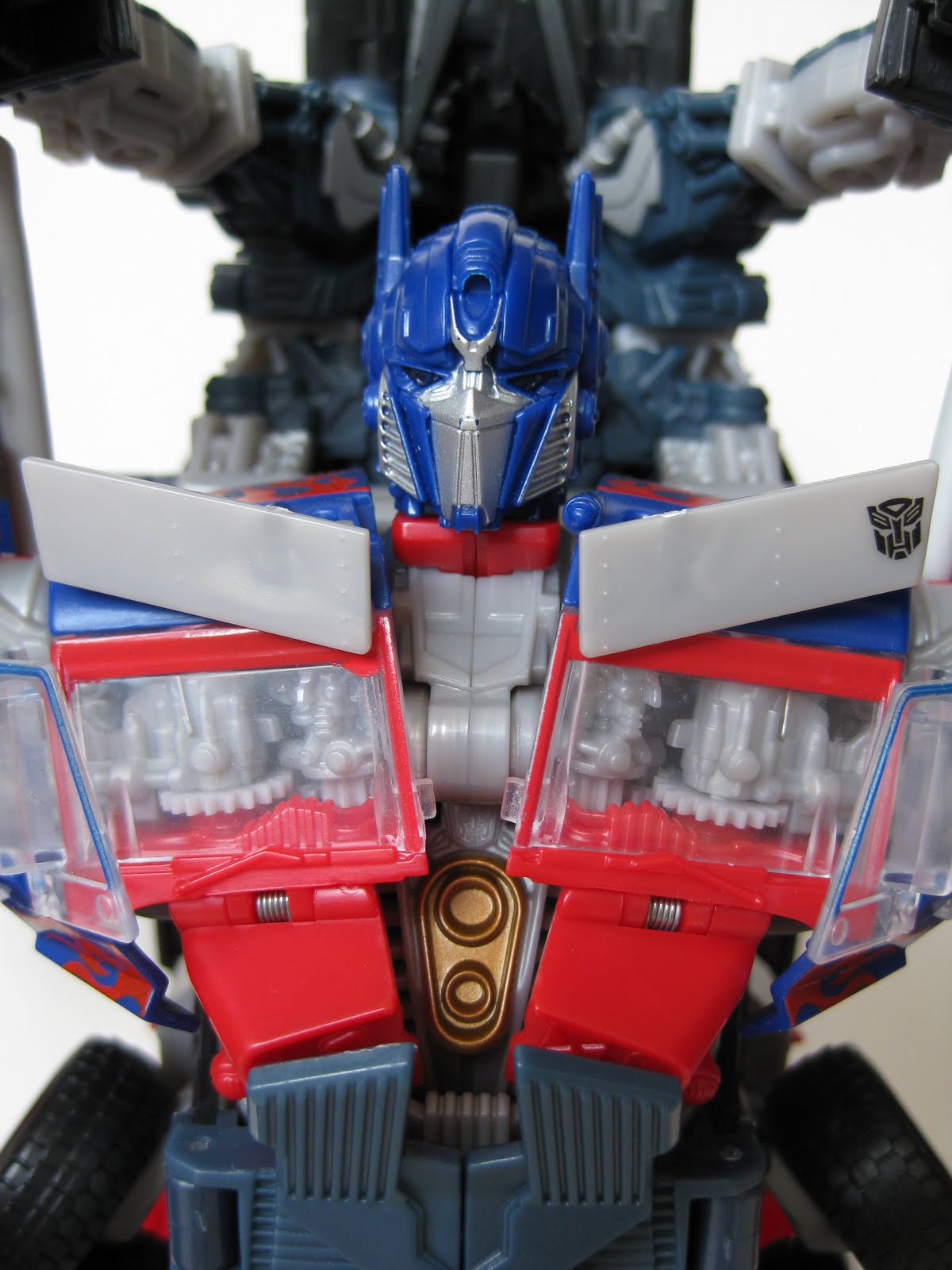 deSMOnd Collection: Takara Tomy - Power Up Optimus Prime