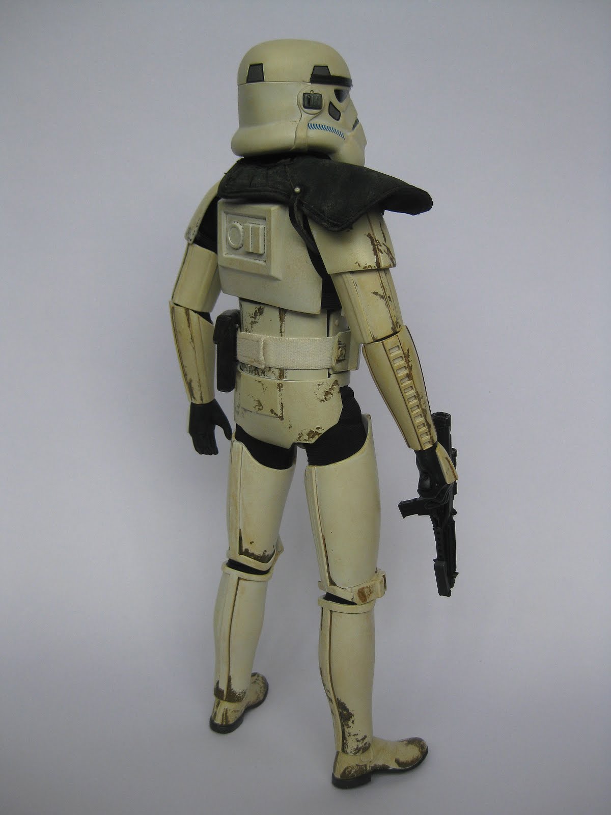 deSMOnd Collection: Sideshow "Store Exclusive" Sandtrooper (Corporal ...