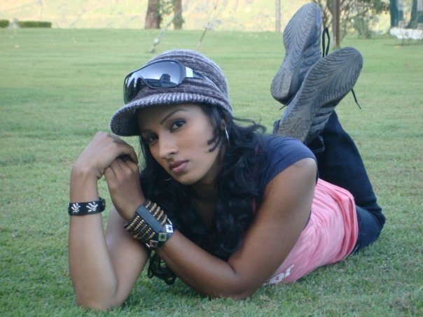 actressbooks: Deena Travelling for You, Various Poses