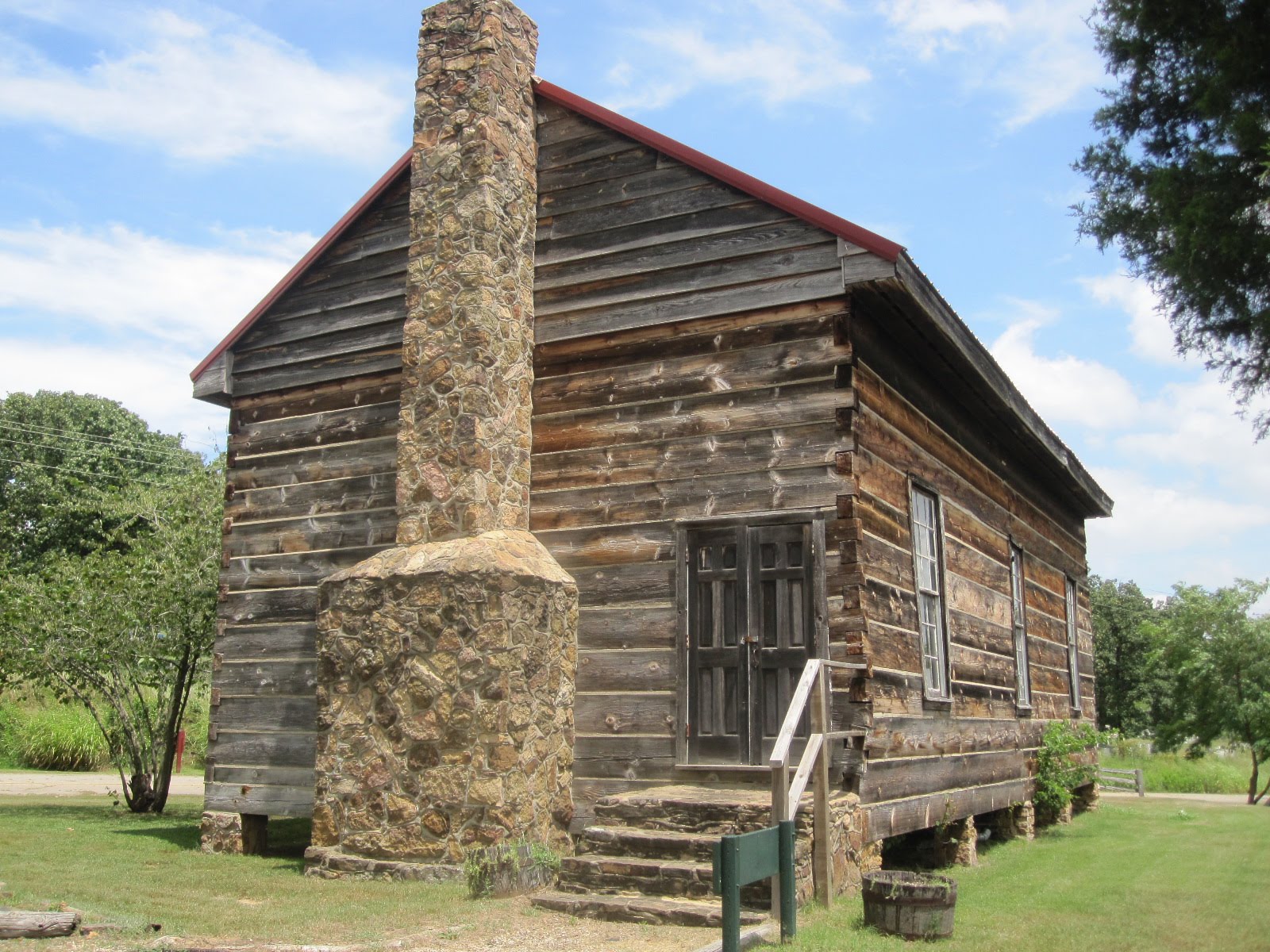 Cherokee Heritage Camp 2010: Second Bus Tour - Cherokee Old Settlers Tour
