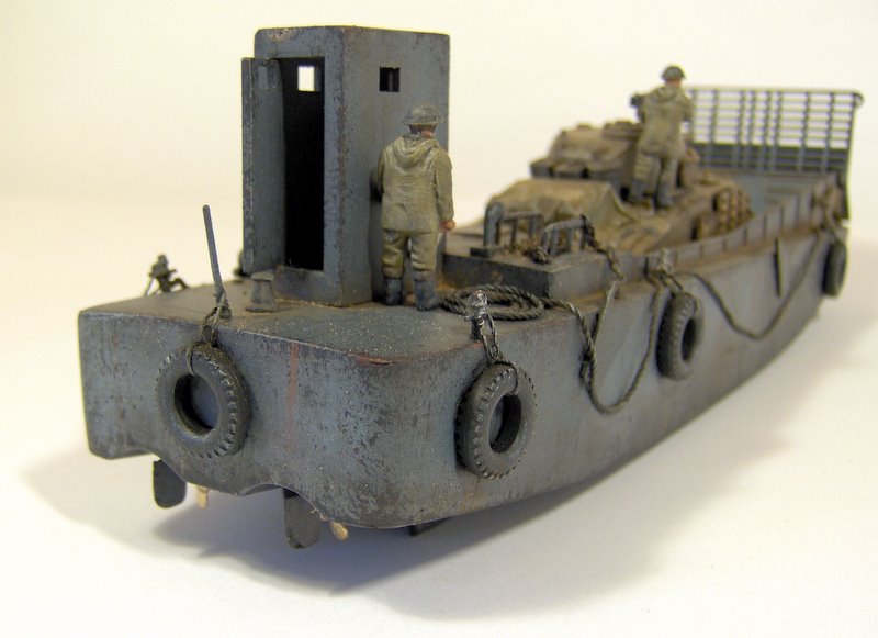 Gulumik Military Models: LCM 3 with Sherman 1/72 Airfix - Gallery
