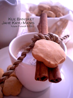 Cooking With Love: Kue Bangket Jahe Kayu Manis