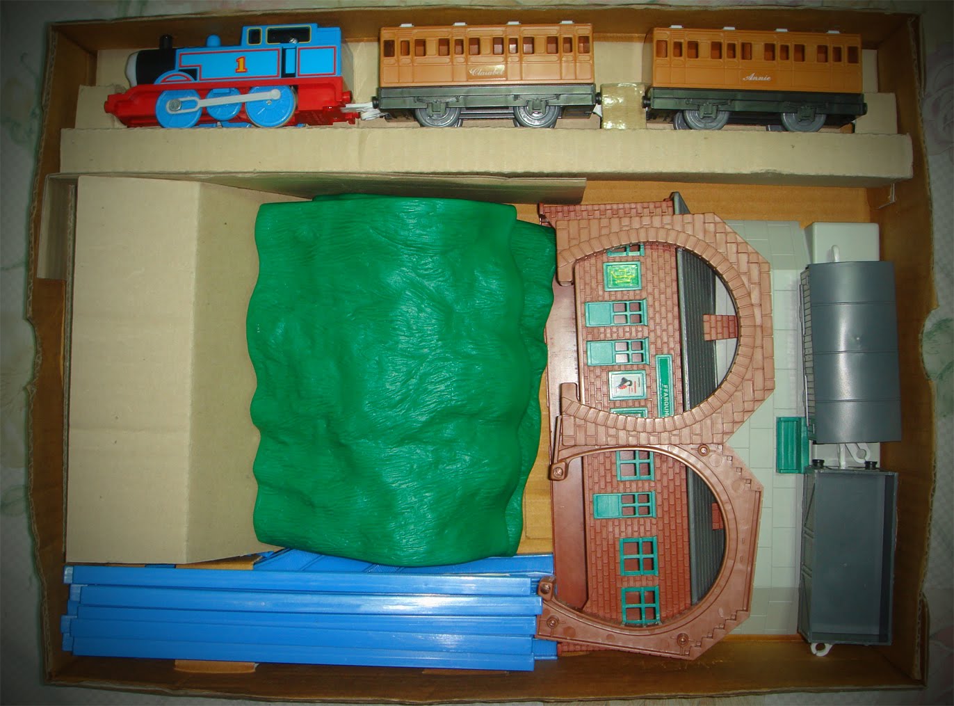 My TOYS: THOMAS TRAIN SET