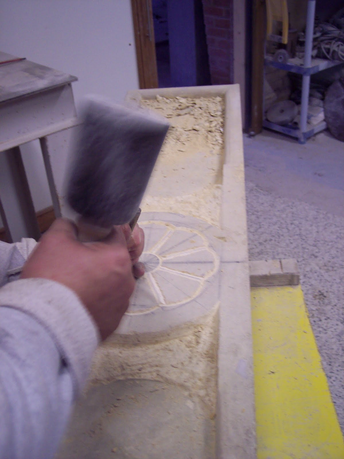 L'artisan tailleur de pierres naturelles: Pièces taillées à la main