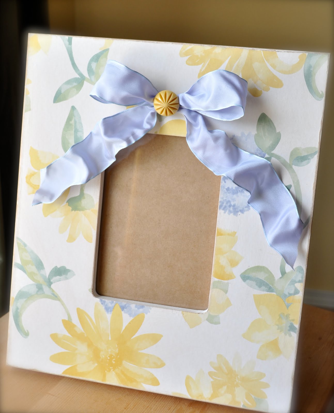 ribbon embellished picture frames | Little Birdie Secrets