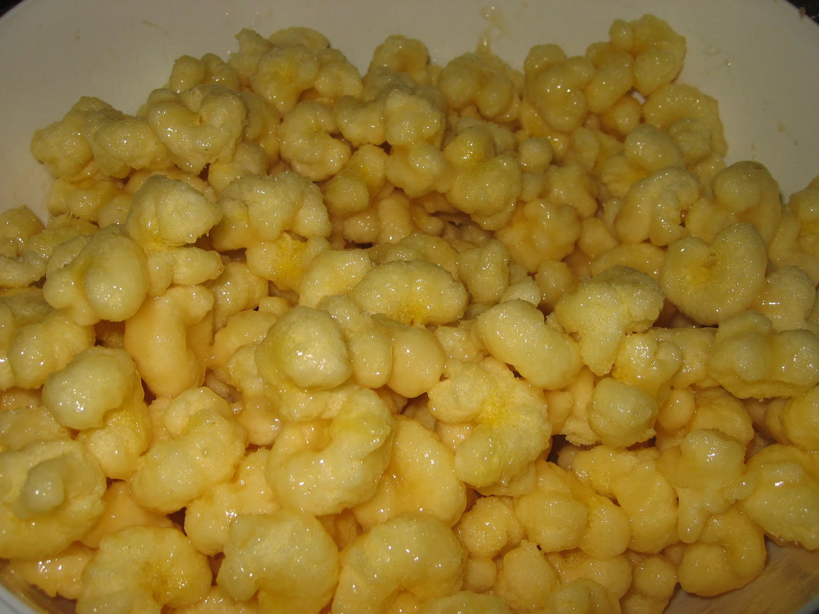 Kristi's Kitchen Kreations: Worms (Candied Corn Puffs)