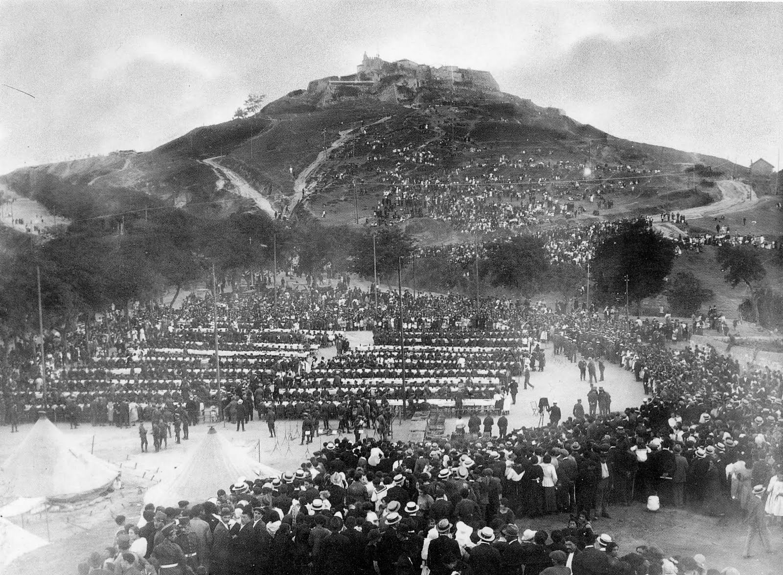 arqueovigo: EL ÚLTIMO TRABAJO SOBRE EL MONTE DEL CASTRO DE VIGO