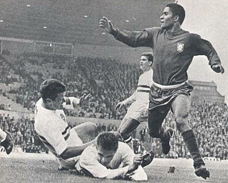 Leyendas - Semana 8: Eusébio "Una perla negra que marcó el destino de ...