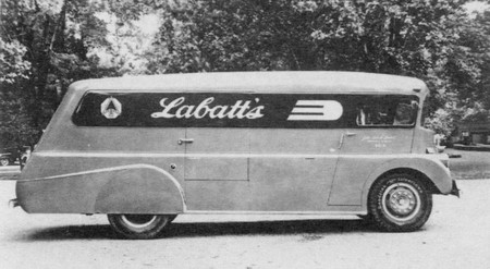 lost toronto: Labatt's Streamline Beer Trucks