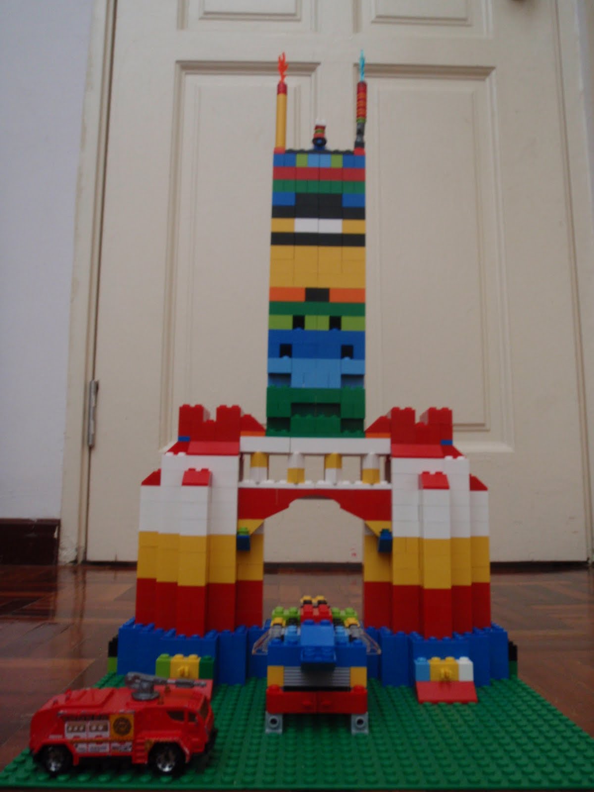 BUANASENI: LEGO TOWER I