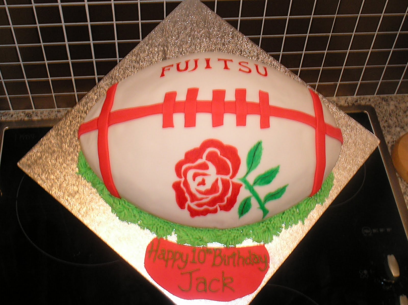 Nicky's Cakes: England Rugby Ball Cake