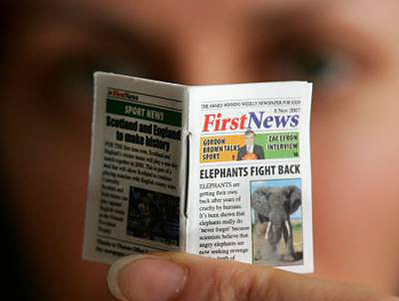 Smallest News Paper in World | Amazing Images