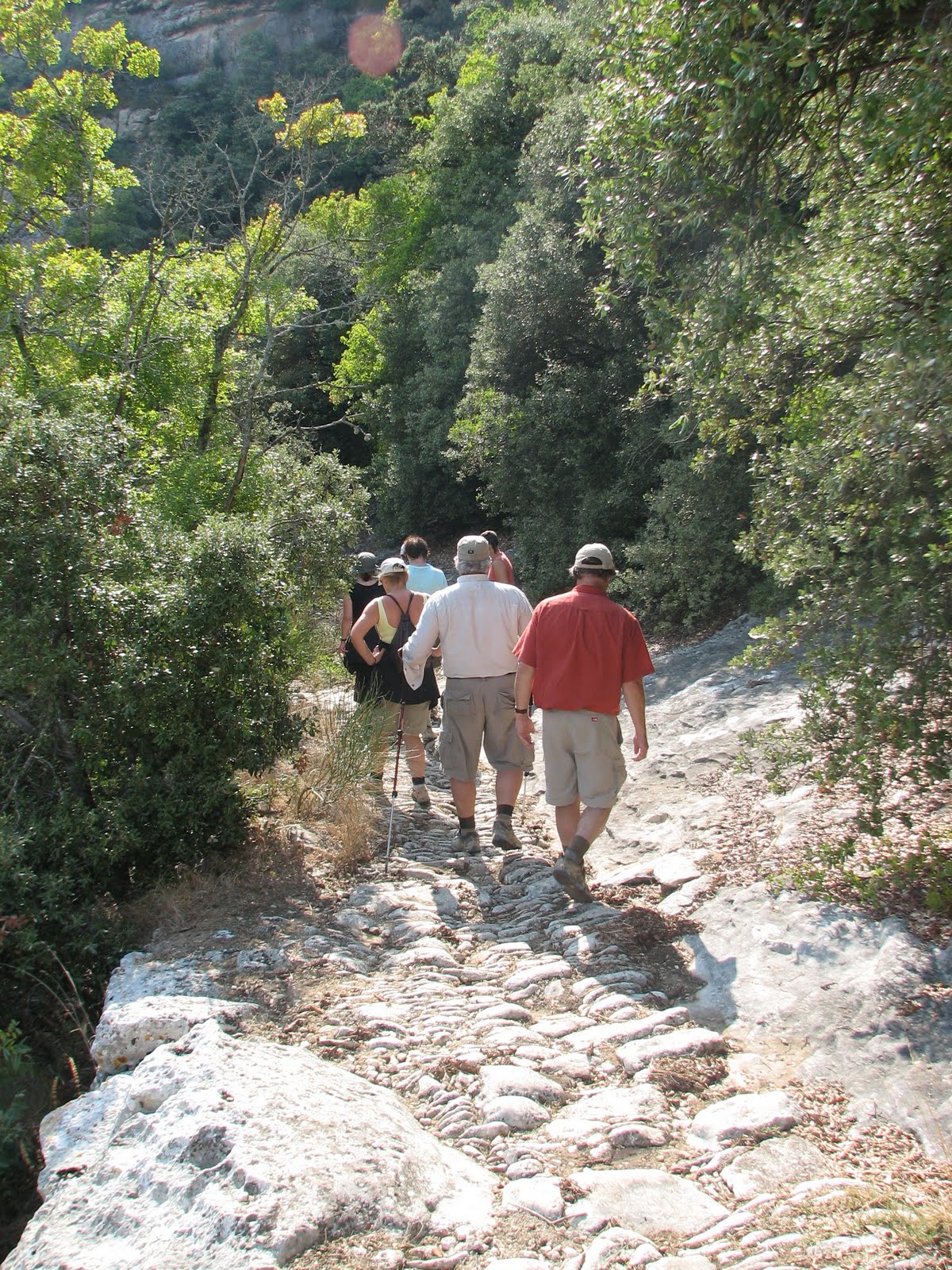 Hiking in Provence: A bunch of Canucks in Provence