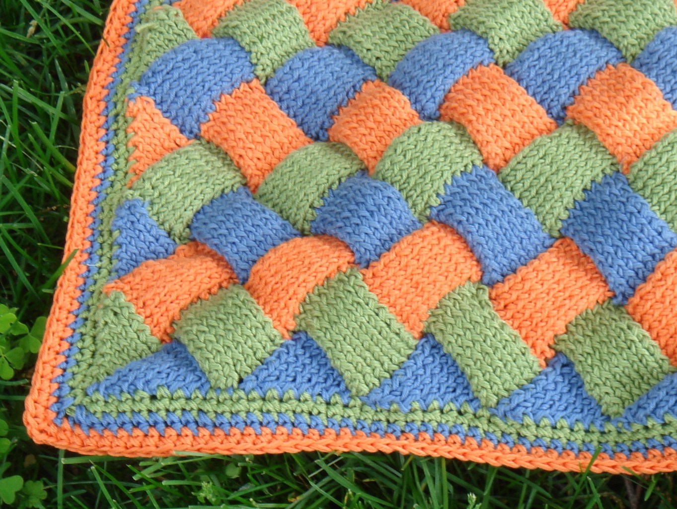 OakmountCo: Entrelac Stitch Blanket