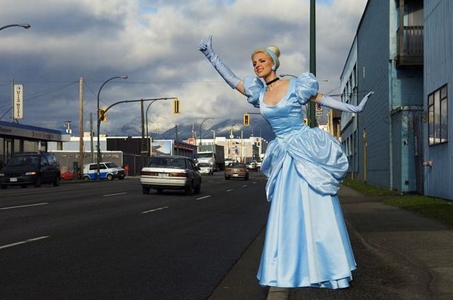 flutterflyy: fallen princesses by dina goldstein