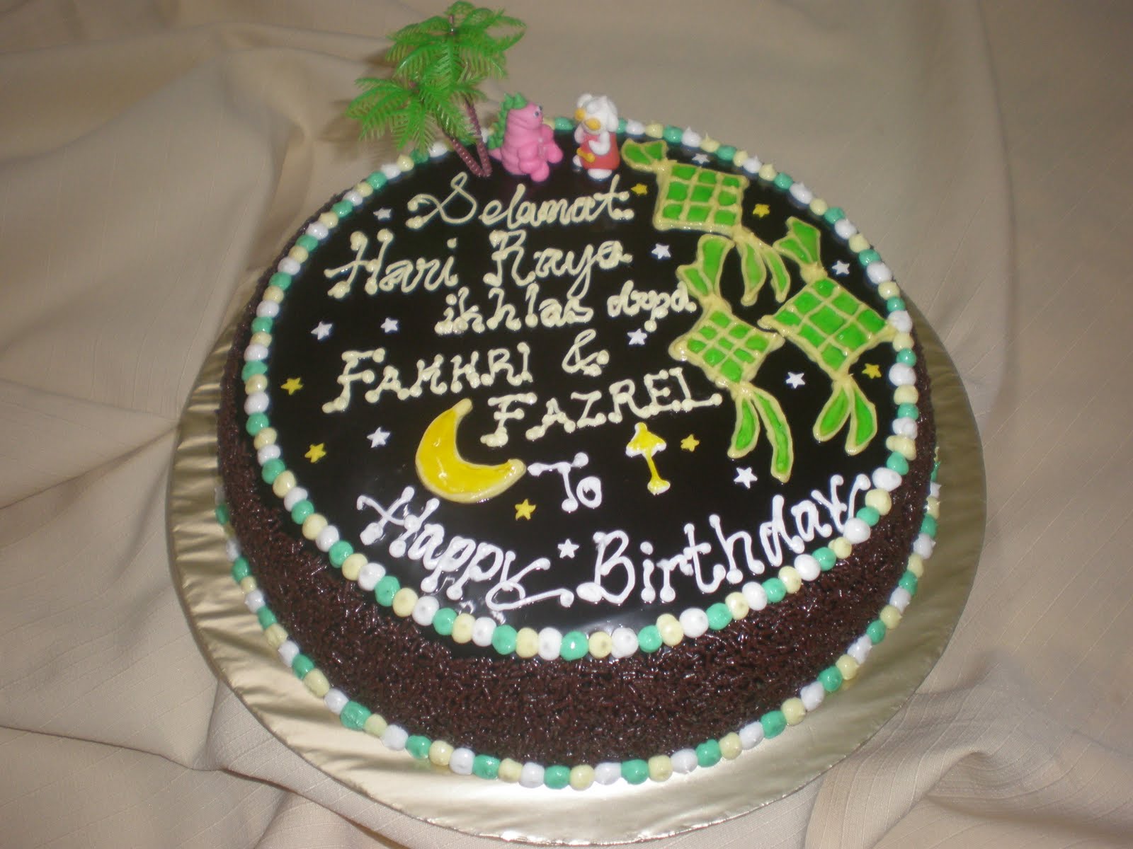 Sueka Cakes ( Muslim Produk ): Besday & Hari Raya kek