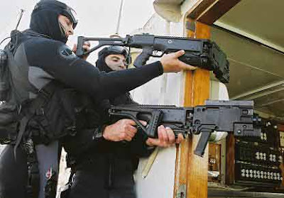 LANKURIOSIDAD | el mundo. sin guiones.: Corner Gun