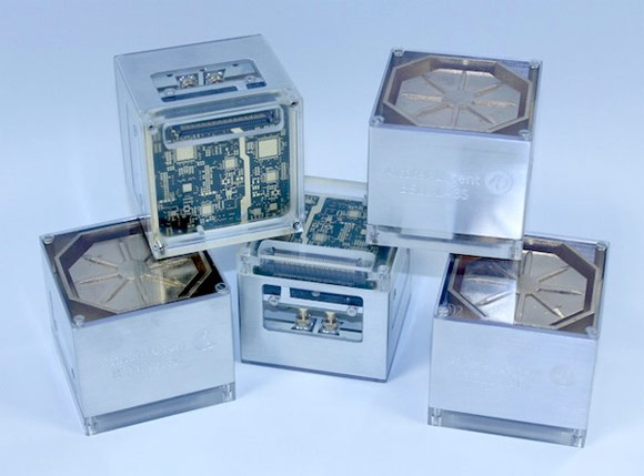 Alcatel Lightradio cube shaped antenna is ten times smaller than ...