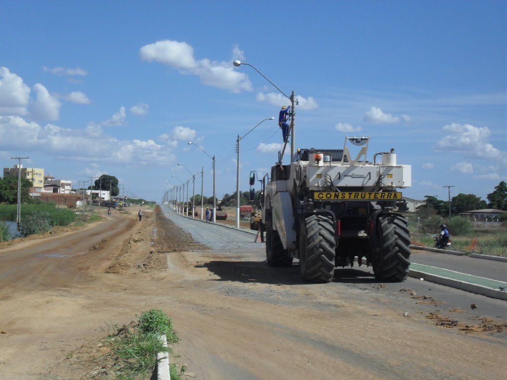 TV LATINHA: Obras da BR-030 a todo vapor em Guanambi