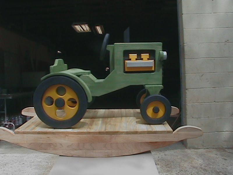 WDDSr Fine Woodworks: Rocking Tractor