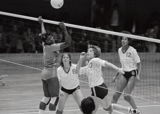 Bonito Cadáver: Flo Hyman, la diosa del voleibol