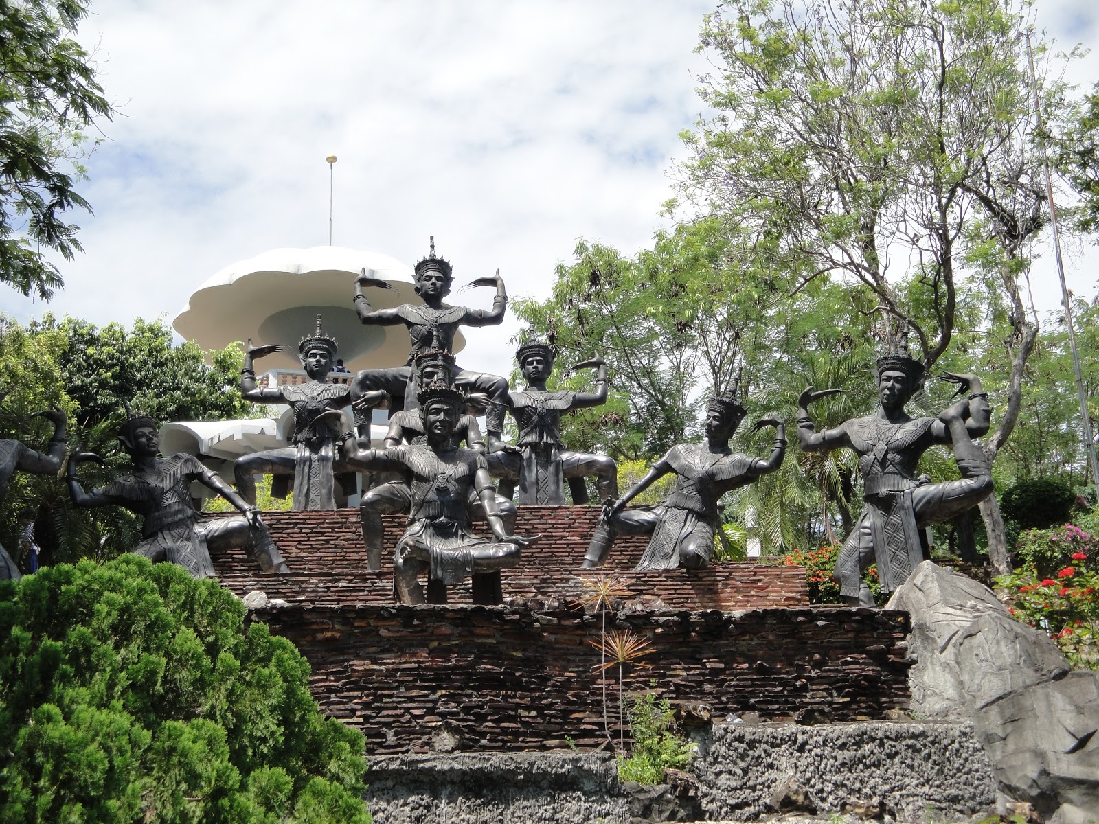 ต๊ะ ท่าหลา Ta ThaLha: เยี่ยมชมพิพิธภัณฑ์ ทักษิณคดีศึกษา เกาะยอ สงขลา