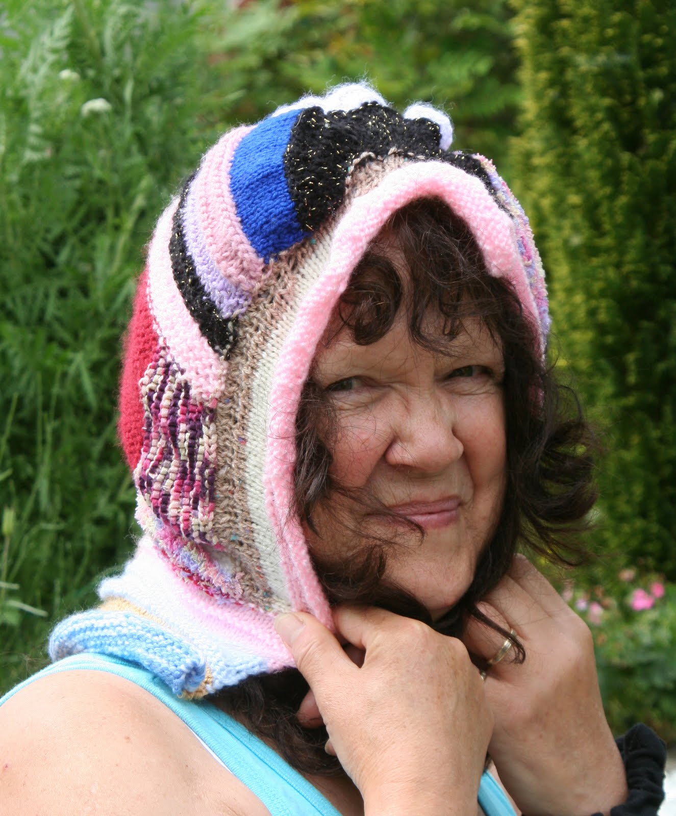 BT - The Crafty Gardener: ATCs and Freestyle Knitting. 26 June 2010