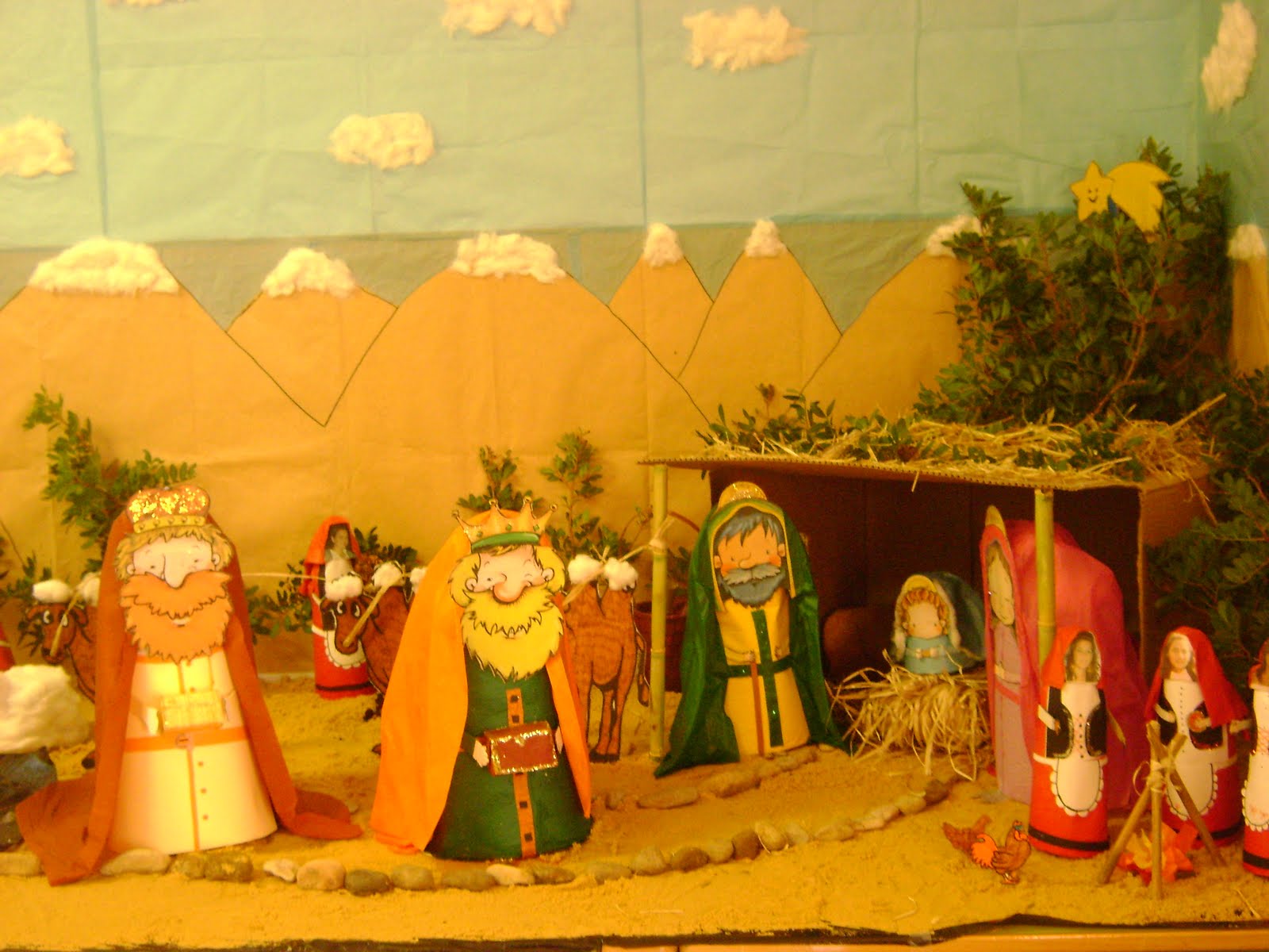 Escuela Taller Gazules: Portal de Belen de material reciclado