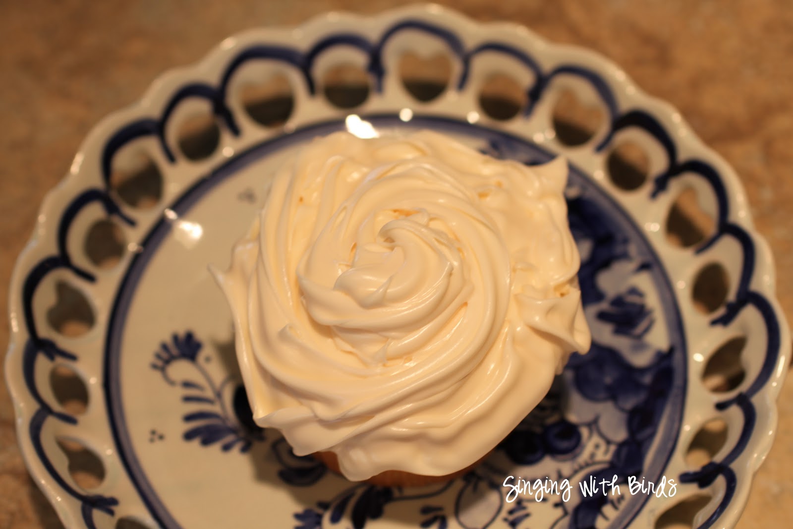 Maypole Cupcakes | Cheery Kitchen