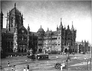 Mumbai Nomads: Mumbai Now and Then
