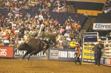 Indians and Cowboys Rodeo News: Round One Of The PBR's Jack Daniel's ...