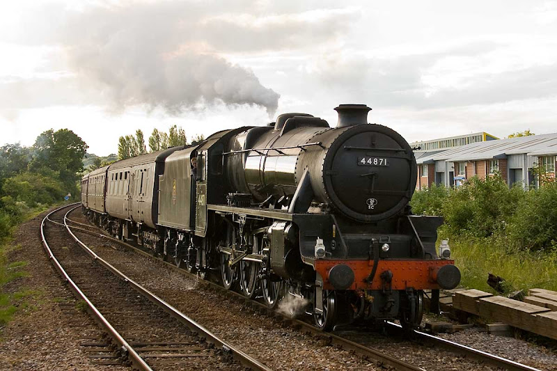 47s and other Classic Power at Southampton: 19th June - 44871 returns ...