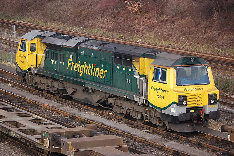 47s and other Classic Power at Southampton: 70003 the first Class 70 to ...