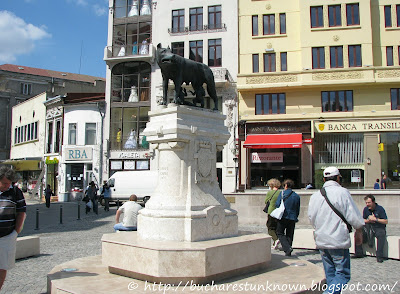 Unknown Bucharest: Lupoaica, reasezata la locul potrivit