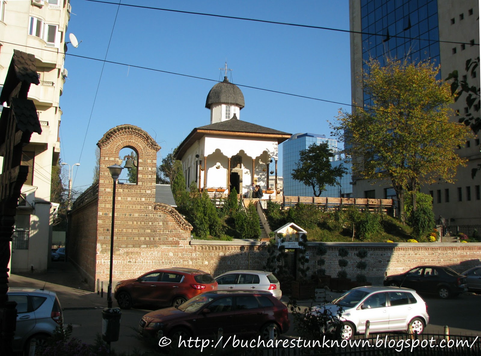 Vechile case cu pridvor din Bucuresti - Bucurestii Vechi si Noi