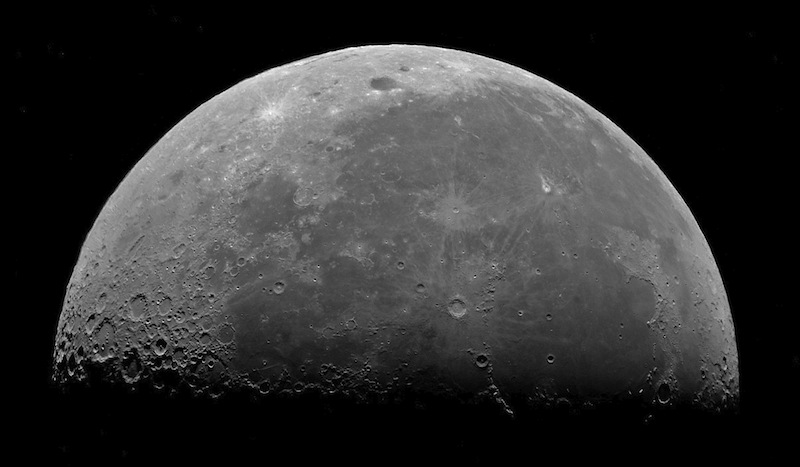 Uma Visão Perfeita da Lua