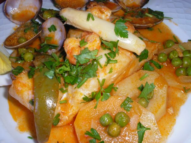 RECETAS DE COCINA: Abadejo en salsa marinera