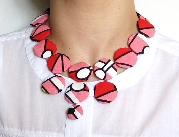 The Empress Dowager's New Jewels: Dainty Bullets Of Pink Cartoon Diamonds